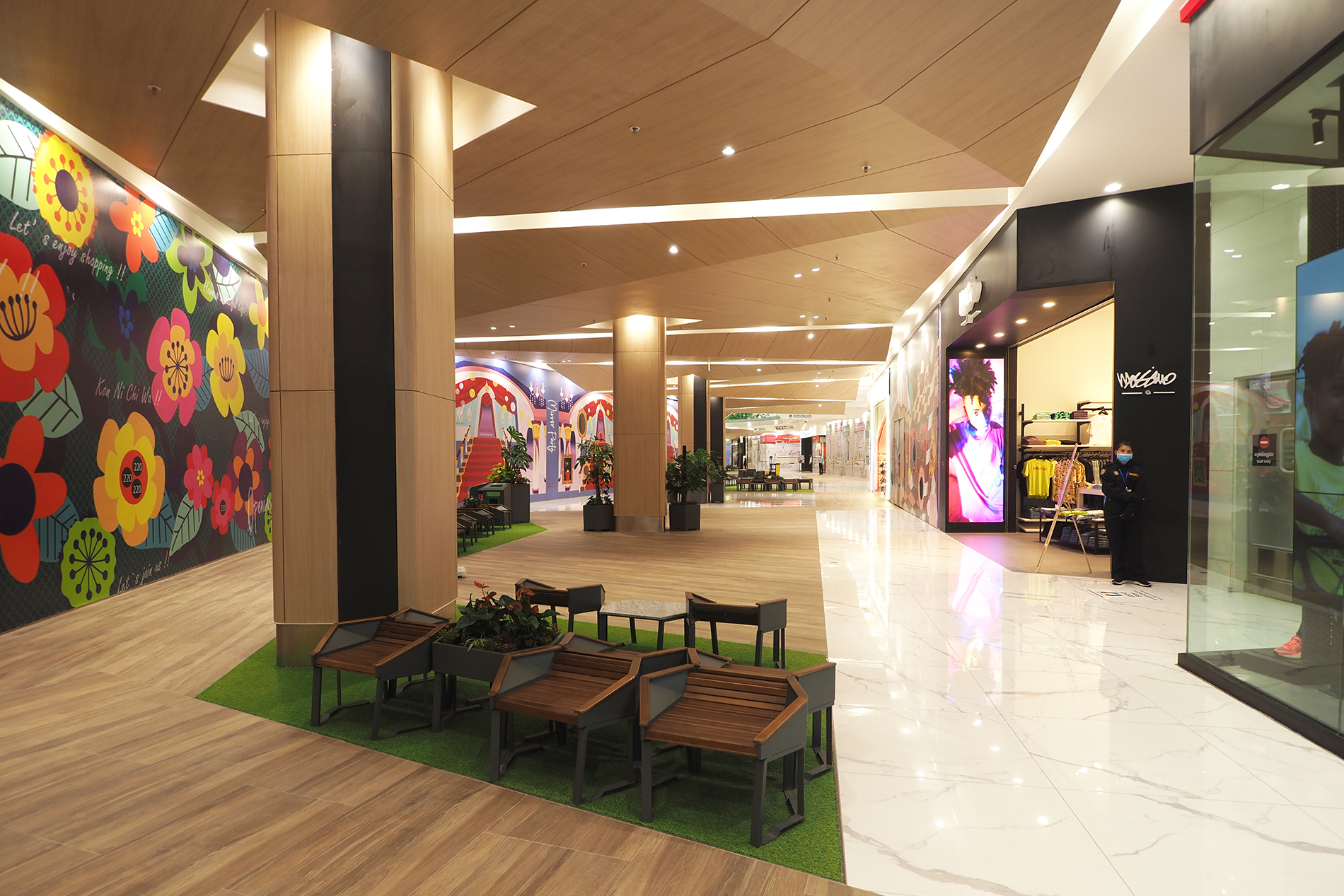AEON MALL Mean Chey ｜Portfolio｜SEMBA CORPORATION